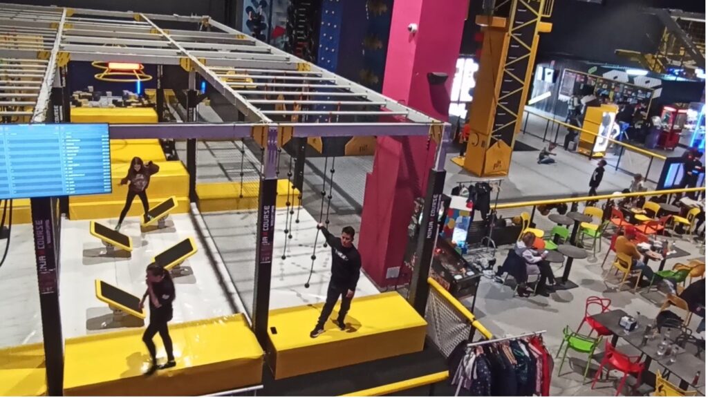 Cum este la Hype Arena, locul de joaca pentru copii si adulti, in Bucuresti zona Romexpo - EuAly